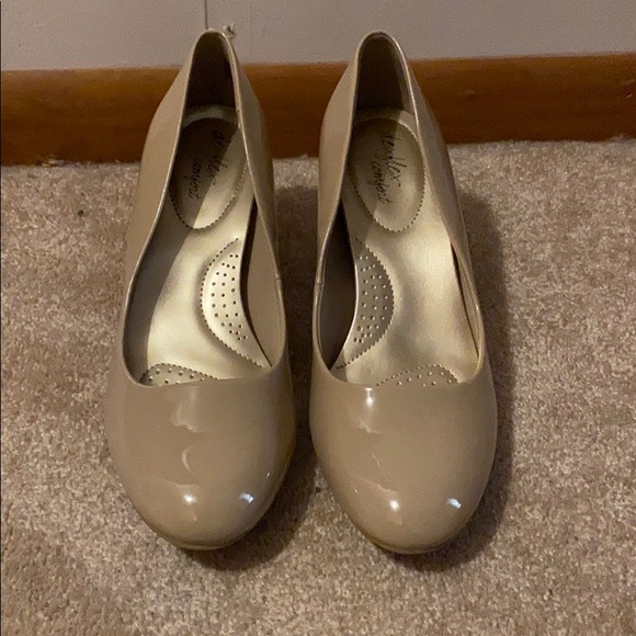 dexflex comfort | Shoes | Heels | Poshmark
